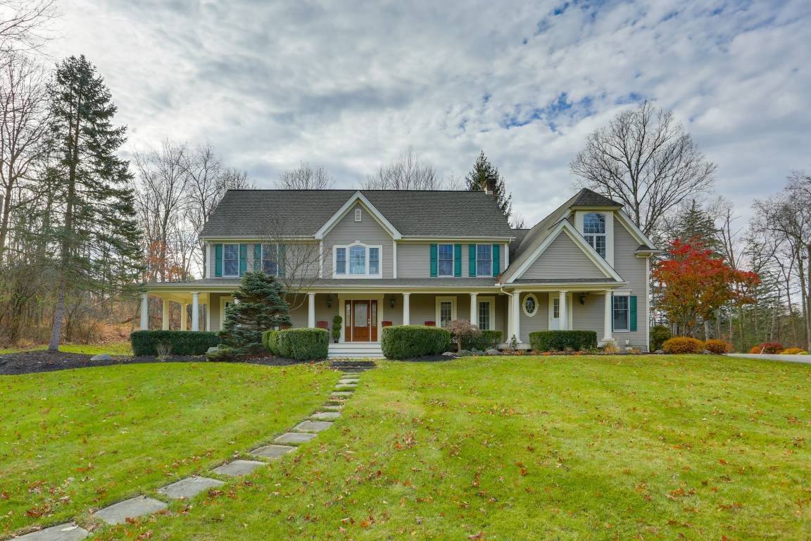 408 M² House ∙ 5 Bedrooms ∙ 14 Guests - Middletown, NY