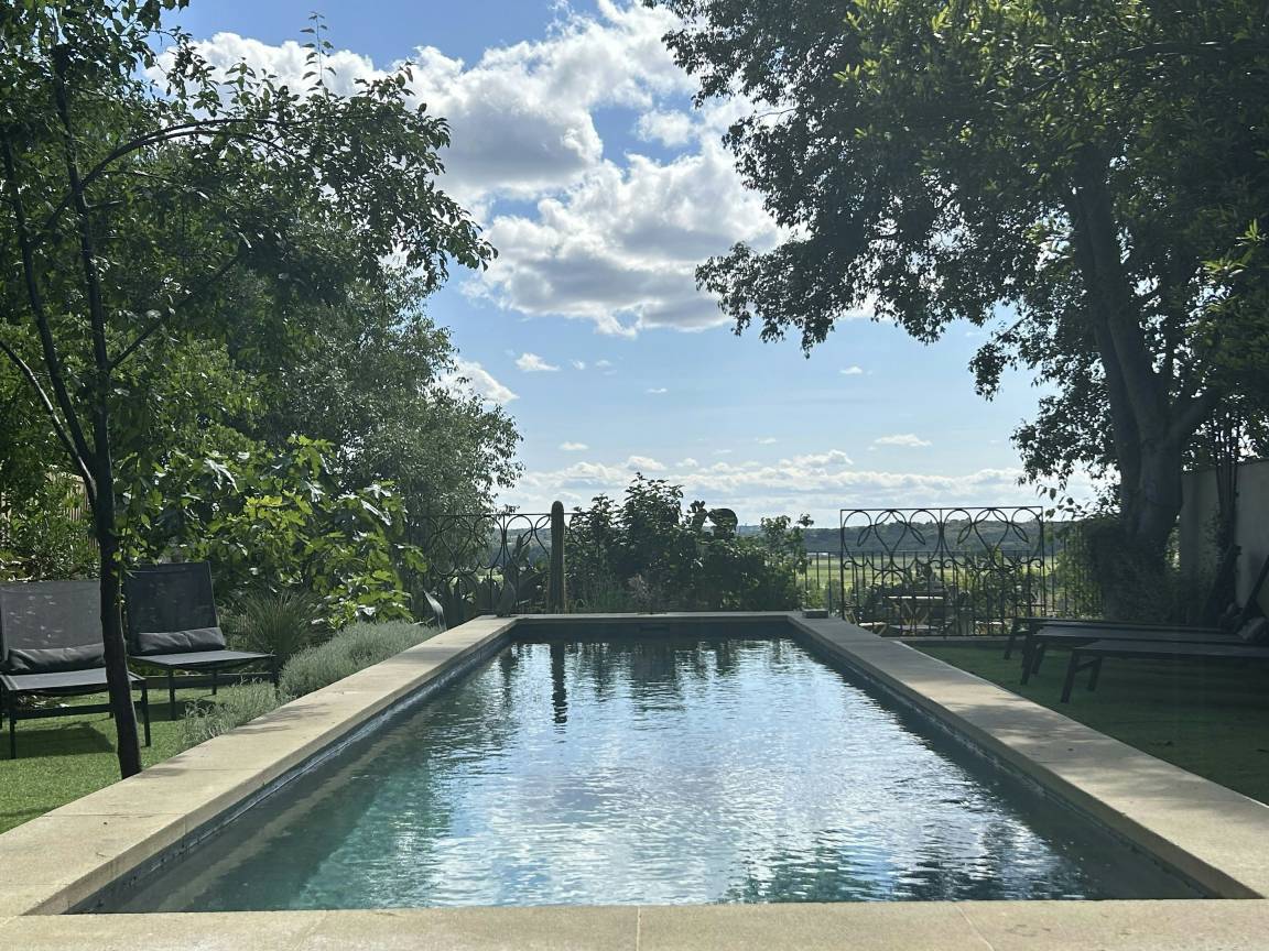 280 M² Maison De Vacances ∙ 6 Chambres ∙ 10 Personnes - Lunel