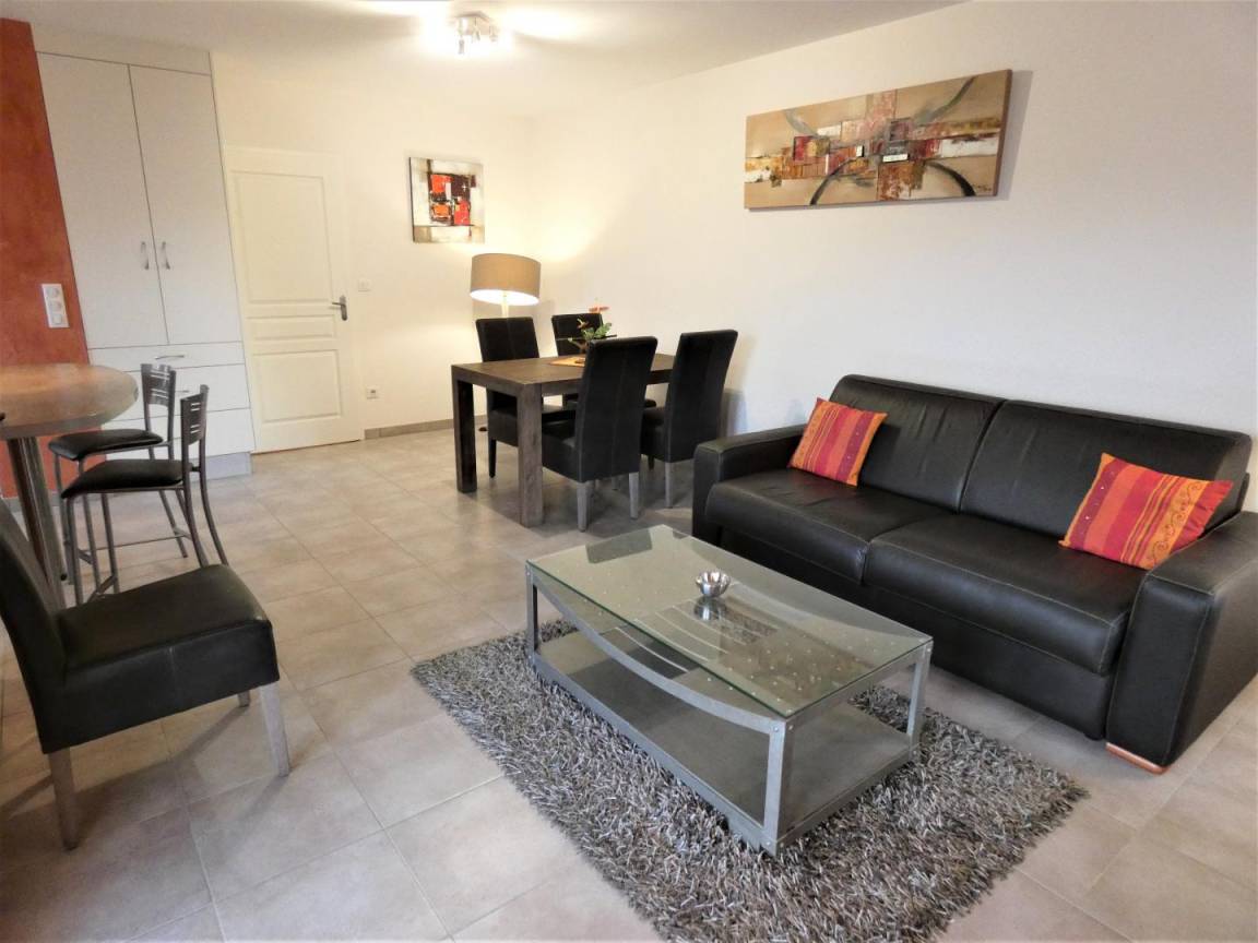 68 M² Gîte ∙ 2 Chambres ∙ 4 Personnes - Bias