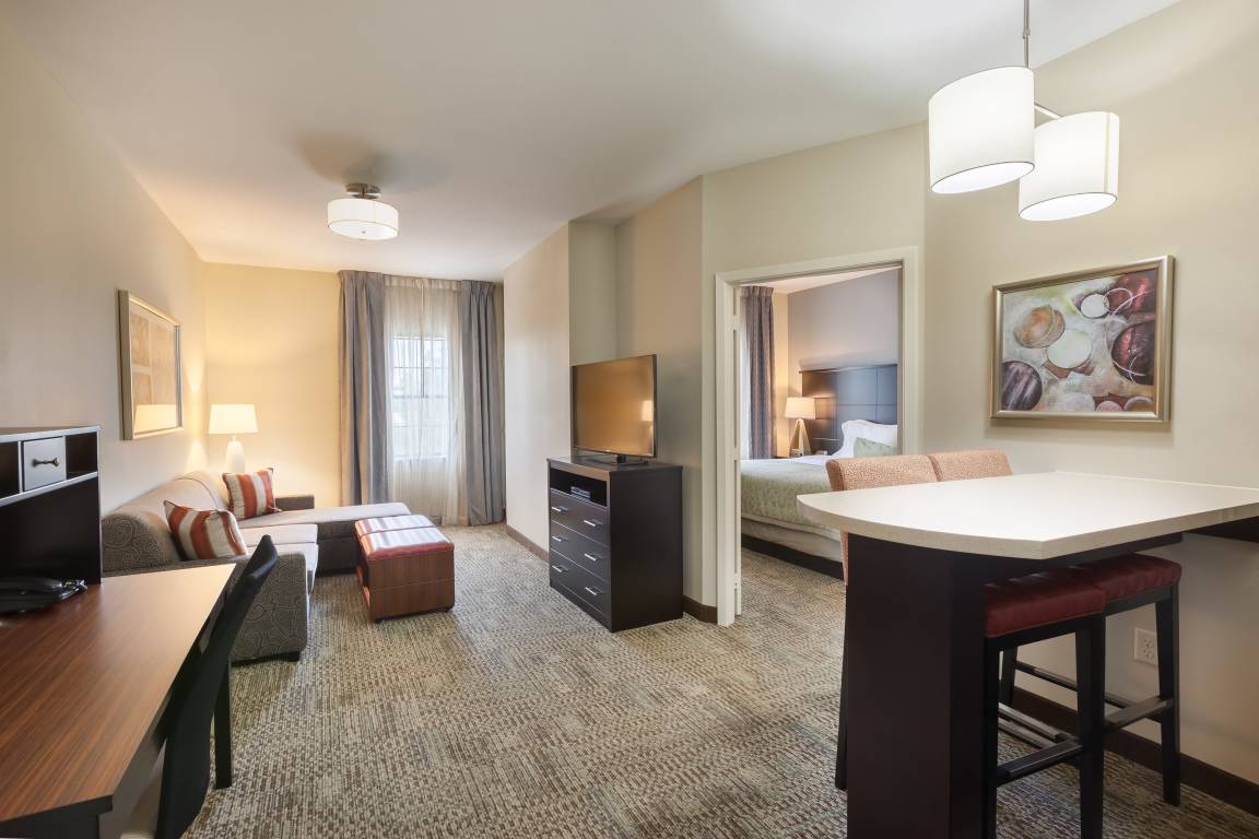 Hotel ∙ 1 Bedroom ∙ 4 Guests - Houston, TX