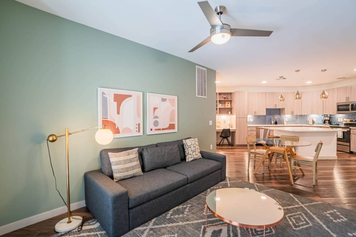 Apartment ∙ 2 Bedrooms ∙ 5 Guests - Sacred Heart Church - Phoenix