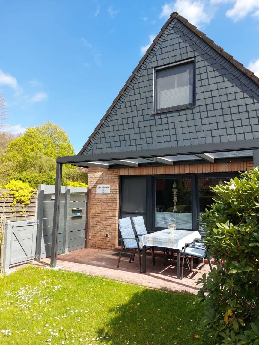 72 M² Ferienhaus ∙ 2 Schlafzimmer ∙ 4 Gäste - Hage