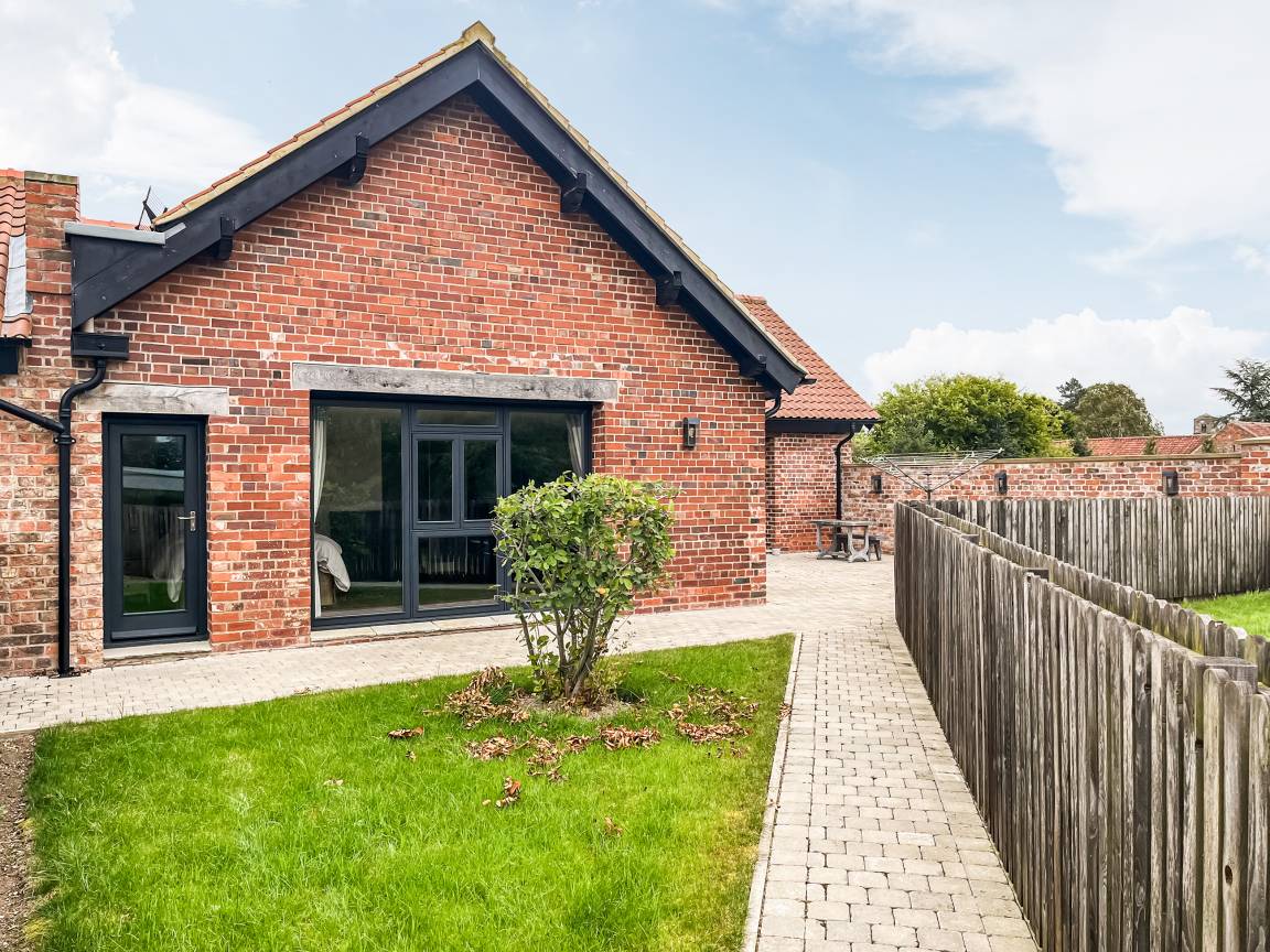 Cottage ∙ 2 Bedrooms ∙ 4 Guests - Wetherby