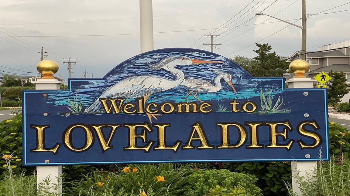 House ∙ 3 Bedrooms ∙ 8 Guests - Barnegat Light, NJ