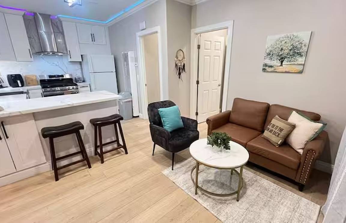 425 M² House ∙ 1 Bedroom ∙ 2 Guests - Spring Valley, CA