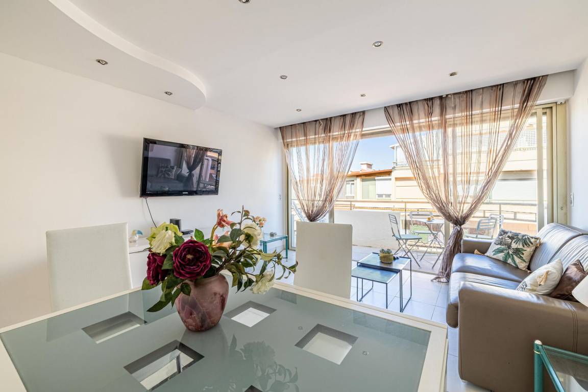 55 M² Appartement ∙ 1 Chambre ∙ 4 Personnes - IBIS Cannes Mouans Sartoux parking gratuit
