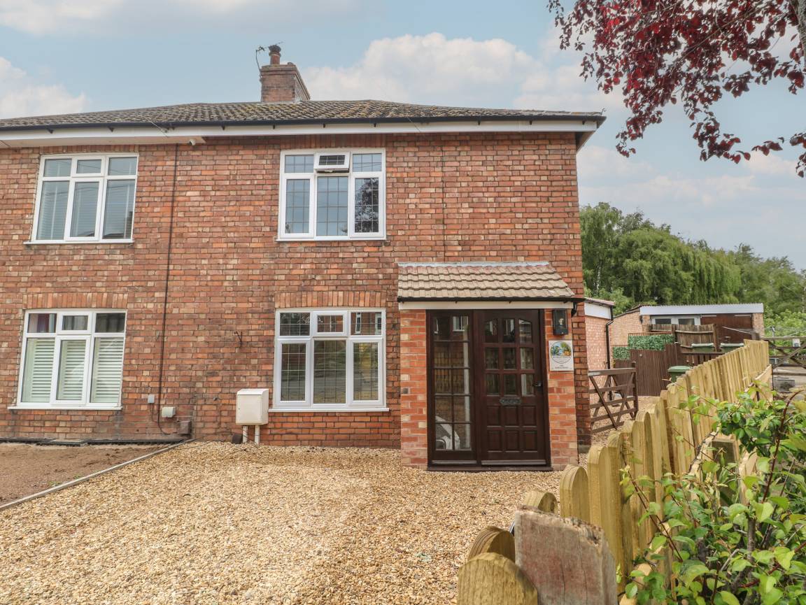 Cottage ∙ 3 Bedrooms ∙ 6 Guests - Leicestershire