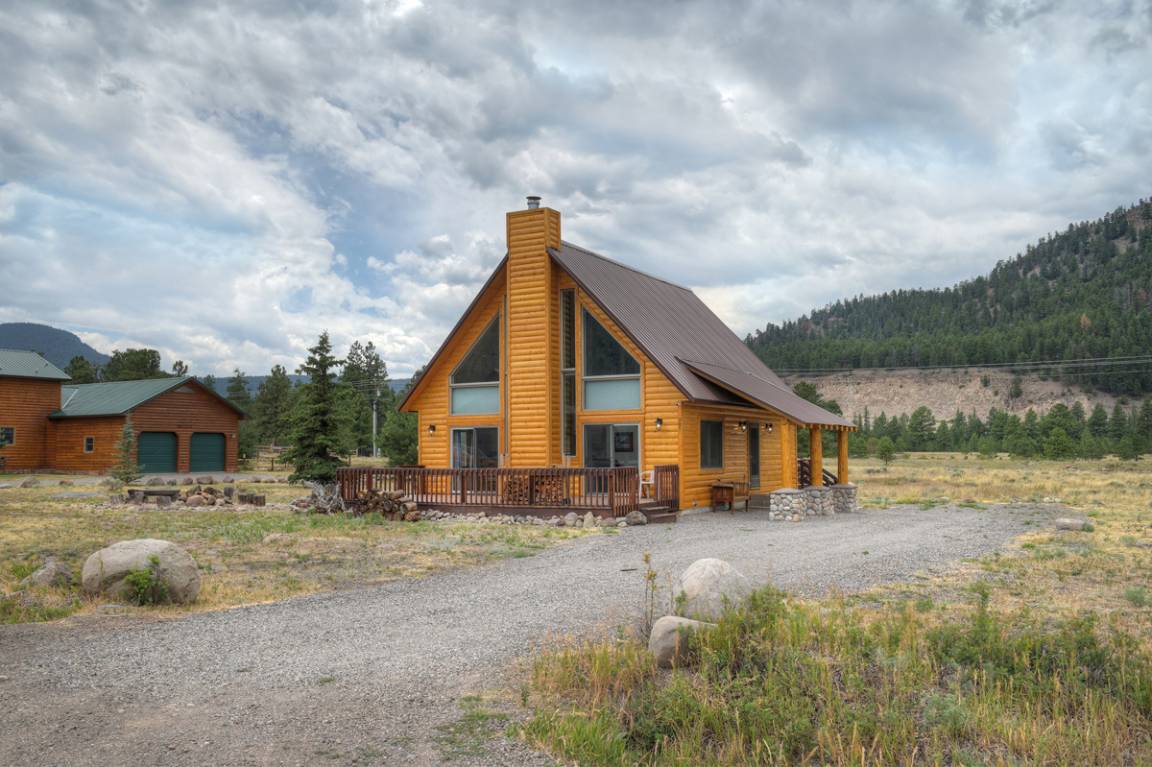 Cabin ∙ 2 Bedrooms ∙ 4 Guests - South Fork, CO