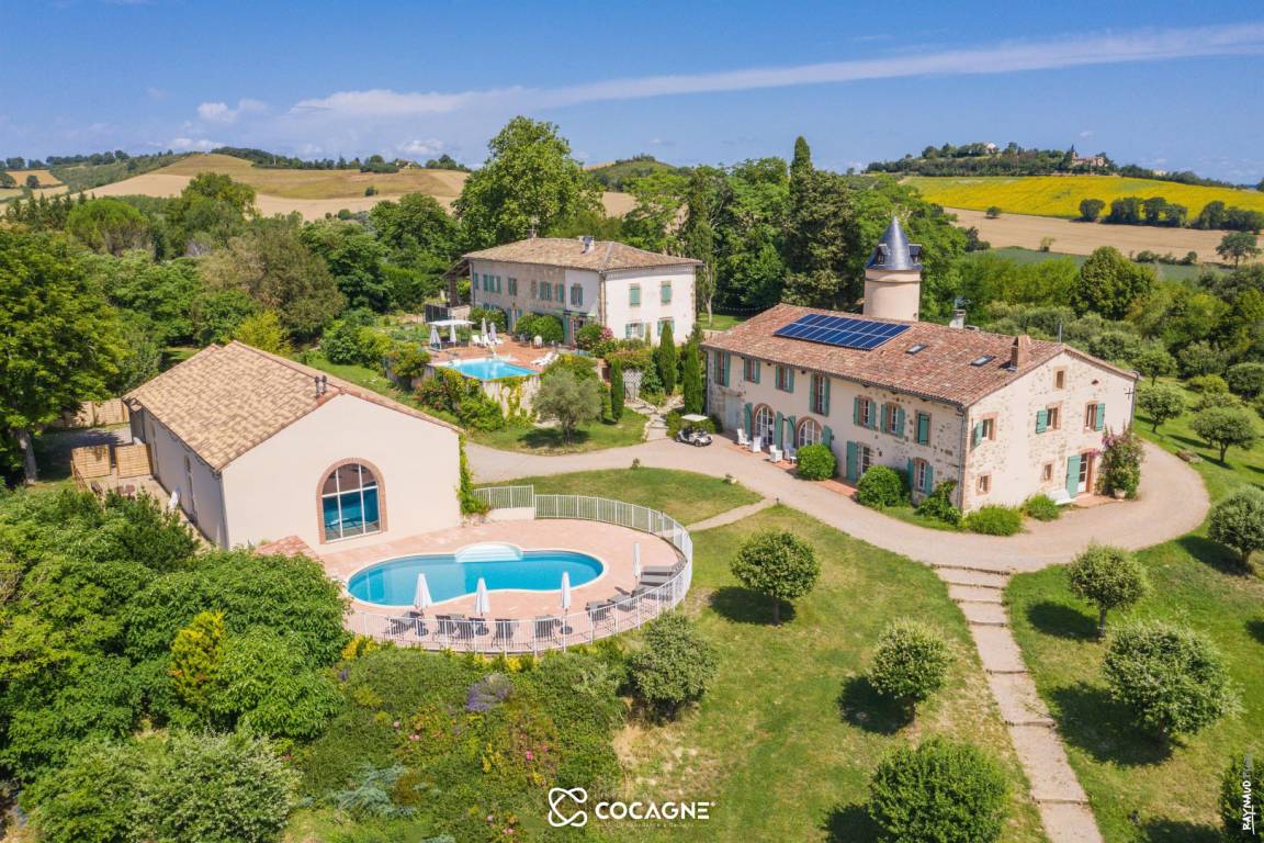 300 M² Gîte ∙ 9 Slaapkamers ∙ 26 Gasten - Tarn
