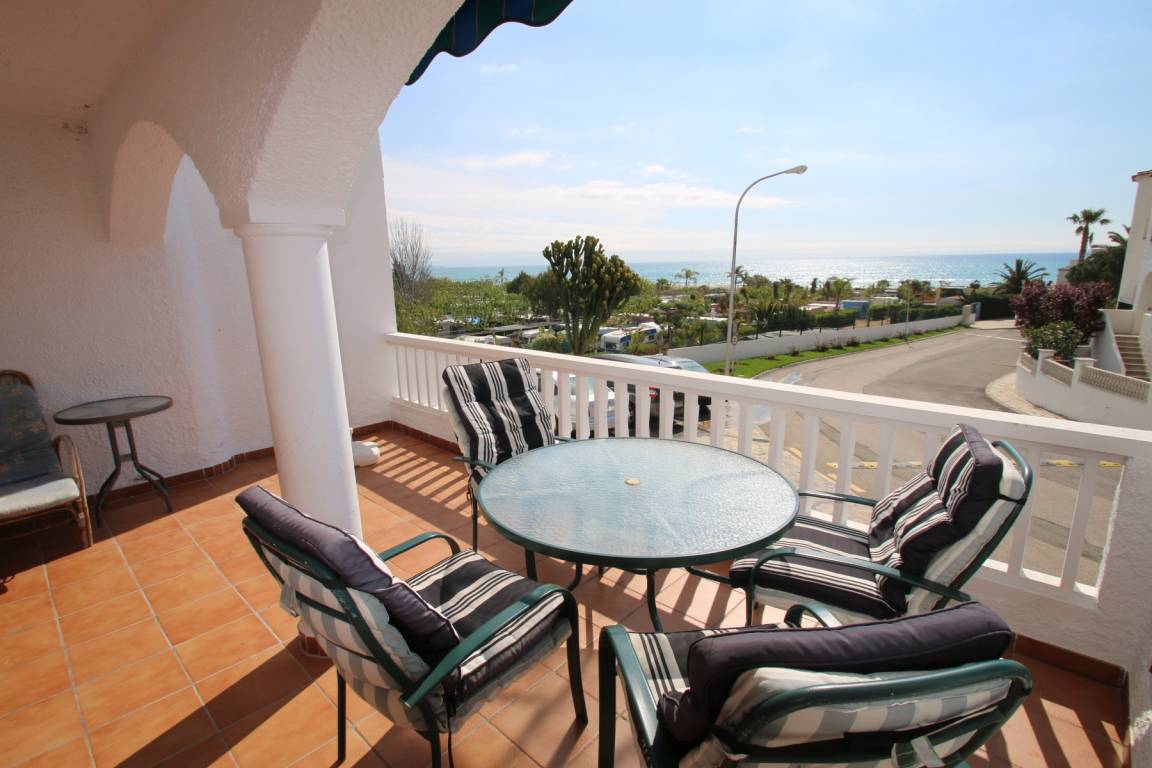 70 M² Apartamento ∙ 2 Habitaciones ∙ 6 Huéspedes - Miami Playa