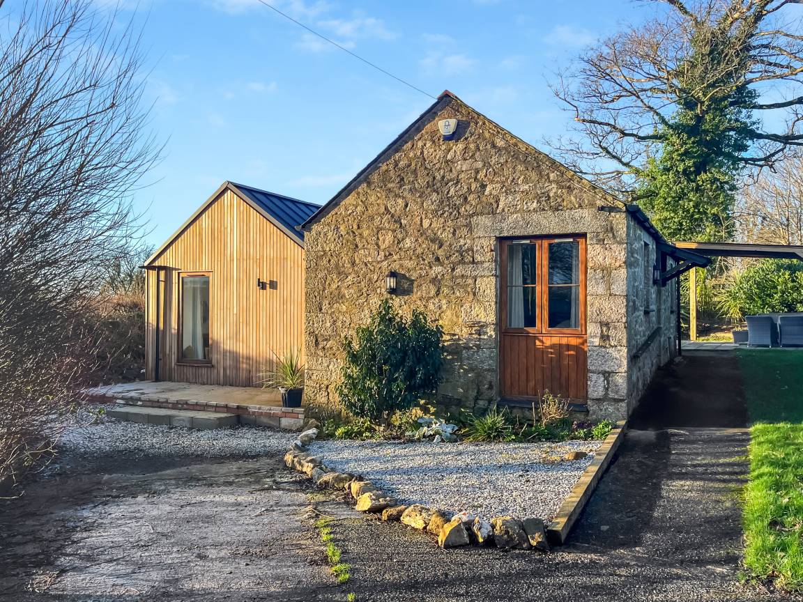 Cottage ∙ 2 Bedrooms ∙ 4 Guests - St Austell
