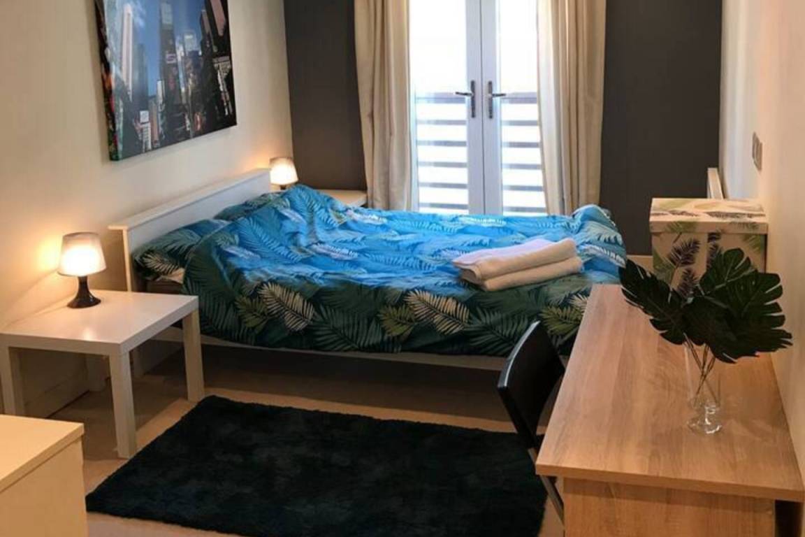 100 M² Ferienwohnung ∙ 2 Schlafzimmer ∙ 4 Gäste - Hull