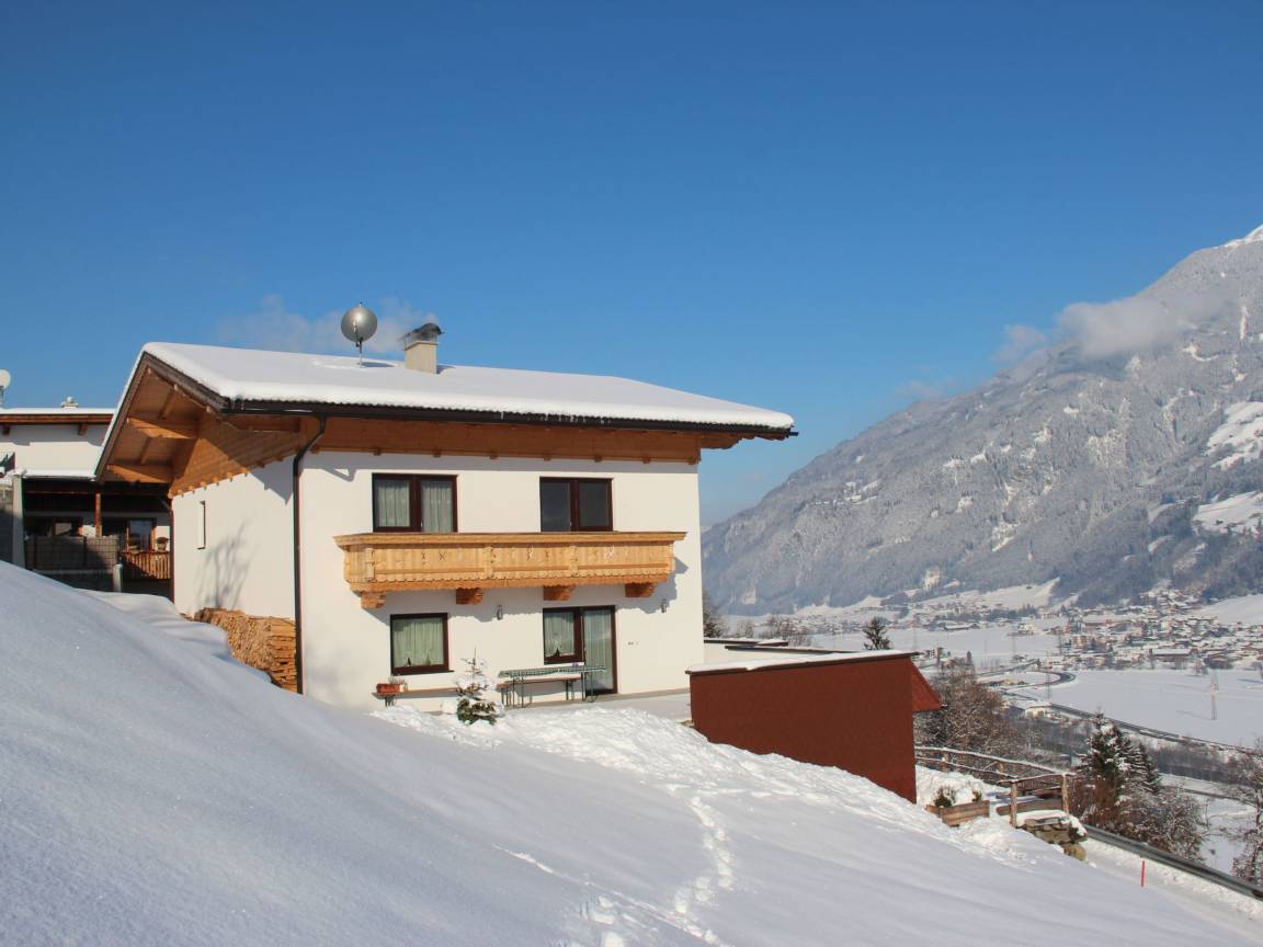 60 M² Apartment ∙ 2 Bedrooms ∙ 6 Guests - Zillertal