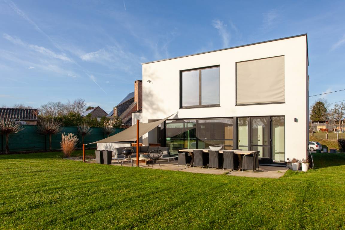 300 M² Villa ∙ 1 Bedroom ∙ 8 Guests - Maastricht