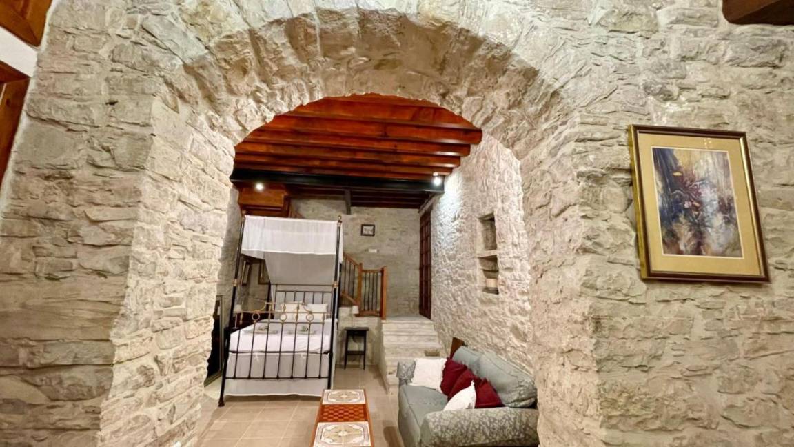 70 M² Studio Flat ∙ 4 Guests - Лофу