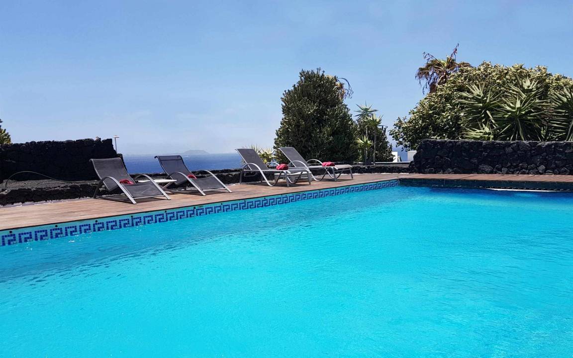 350 M² House ∙ 6 Bedrooms ∙ 14 Guests - Playa Blanca, Spain