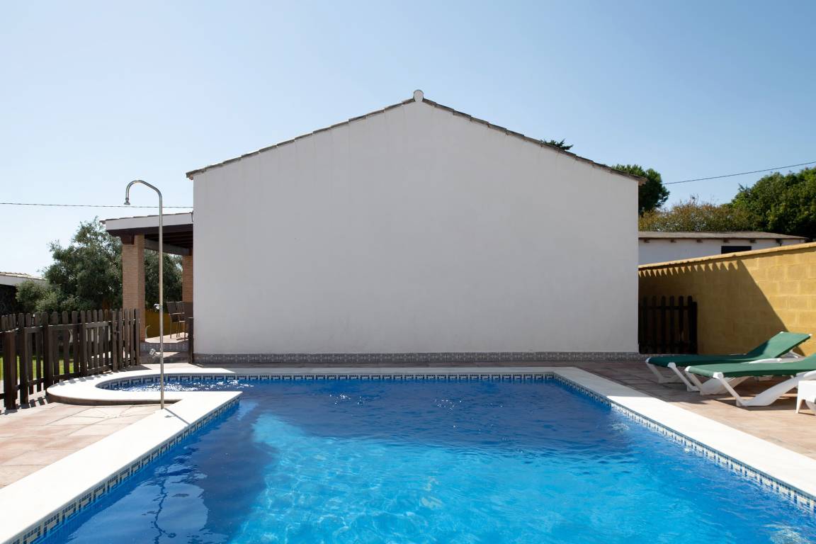 85 M² Casa ∙ 3 Habitaciones ∙ 5 Huéspedes - Conil de la Frontera