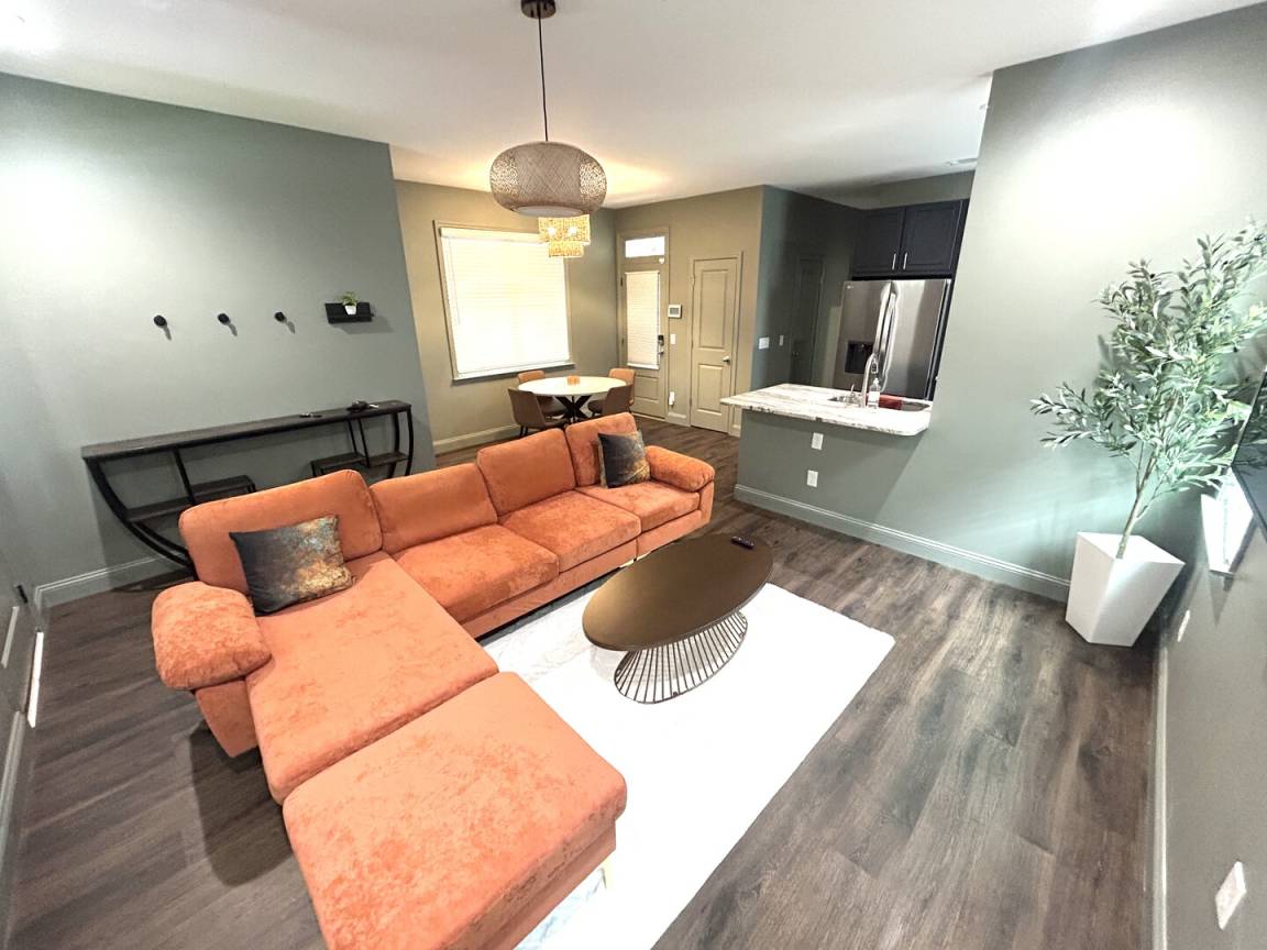 132 M² House ∙ 3 Bedrooms ∙ 4 Guests - Savannah, GA