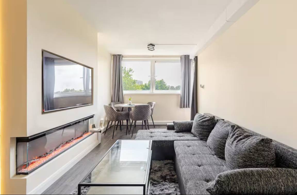 70 M² Apartment ∙ 1 Bedroom ∙ 3 Guests - Stockport