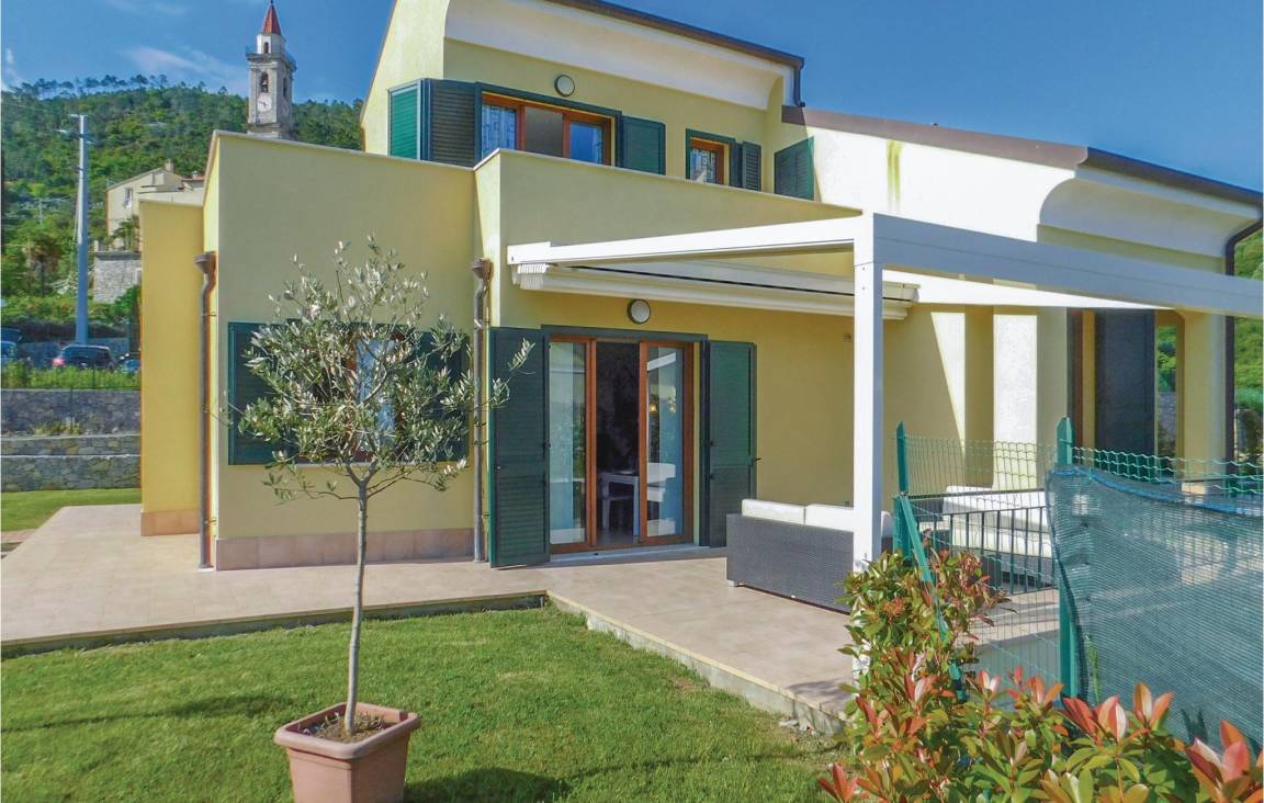 120 M² Huis ∙ 3 Slaapkamers ∙ 10 Gasten - Loano