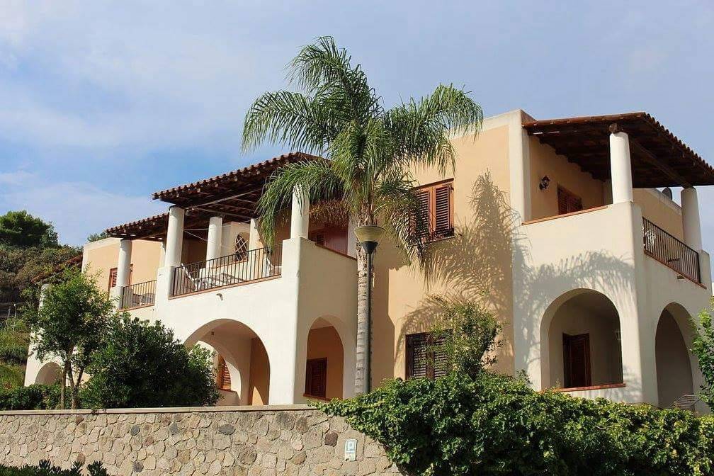 55 M² Apartment ∙ 1 Bedroom ∙ 4 Guests - Lipari