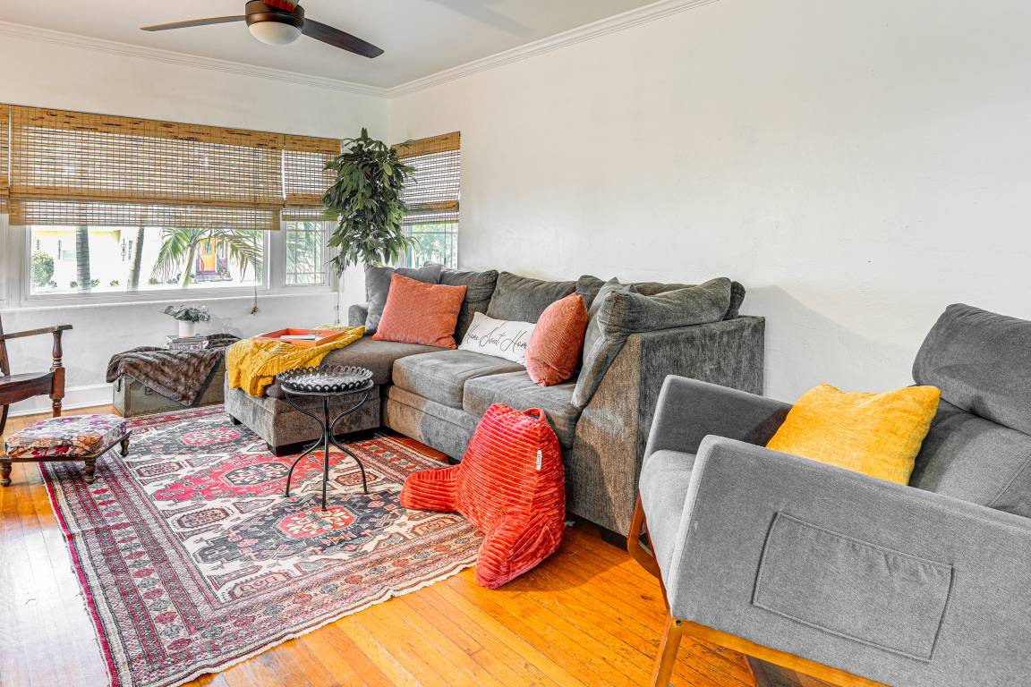 143 M² House ∙ 4 Bedrooms ∙ 10 Guests - Lakeland, FL