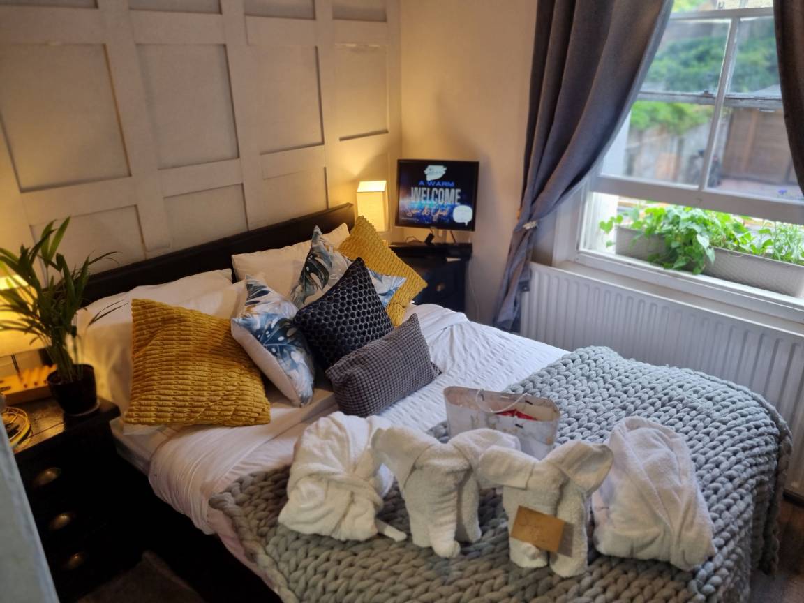 15 M² Studio Flat ∙ 1 Bedroom ∙ 2 Guests - Twickenham