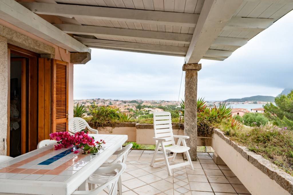 80 M² Apartment ∙ 2 Bedrooms ∙ 6 Guests - Golfo Aranci