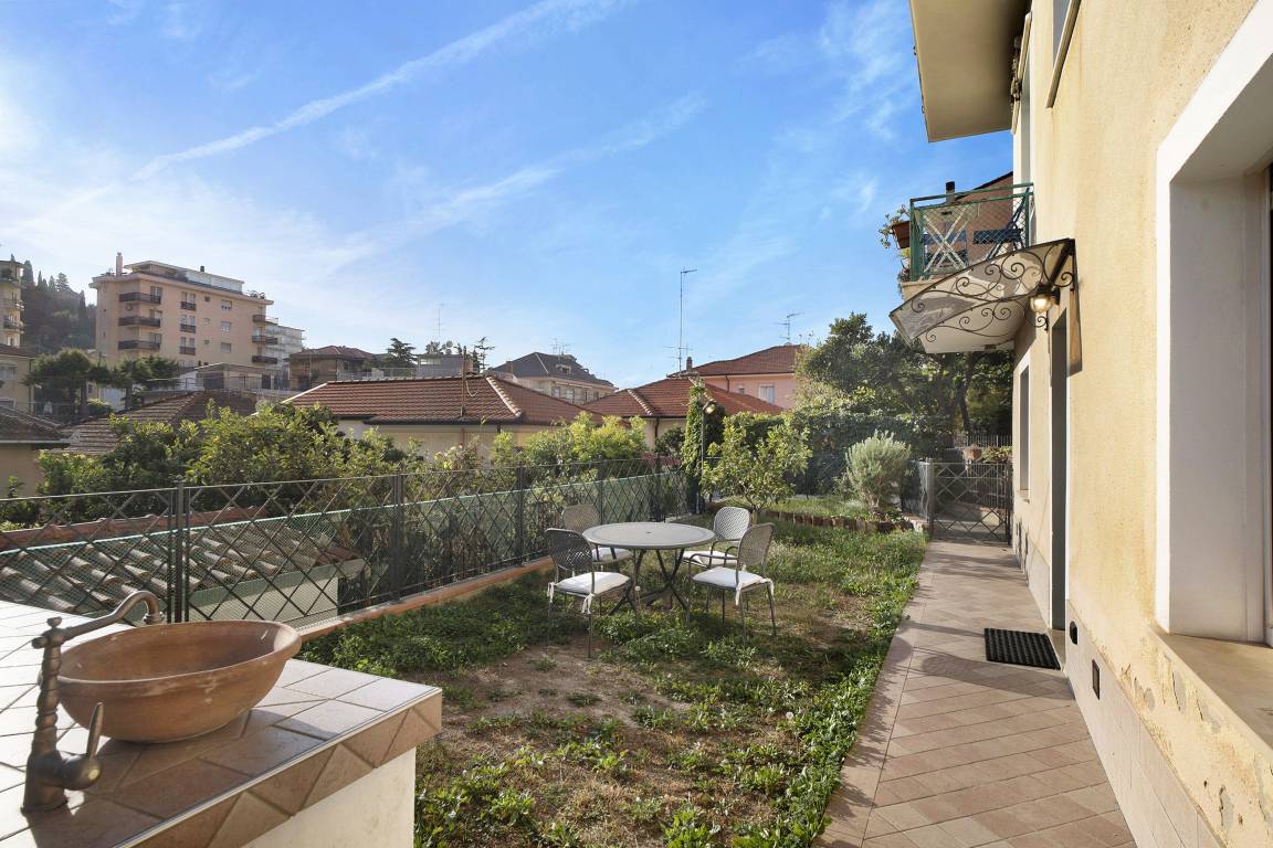 60 M² Casa ∙ 1 Habitación ∙ 3 Huéspedes - Imperia