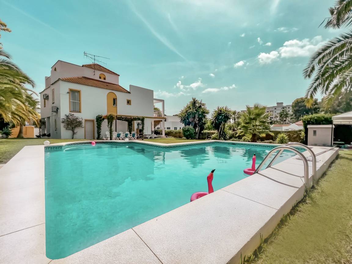 285 M² Villa ∙ 5 Schlafzimmer ∙ 10 Gäste - Puerto Banús