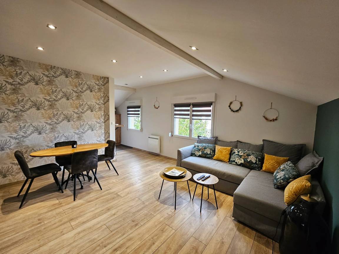 76 M² Maison De Vacances ∙ 1 Chambre ∙ 2 Personnes - Épinal