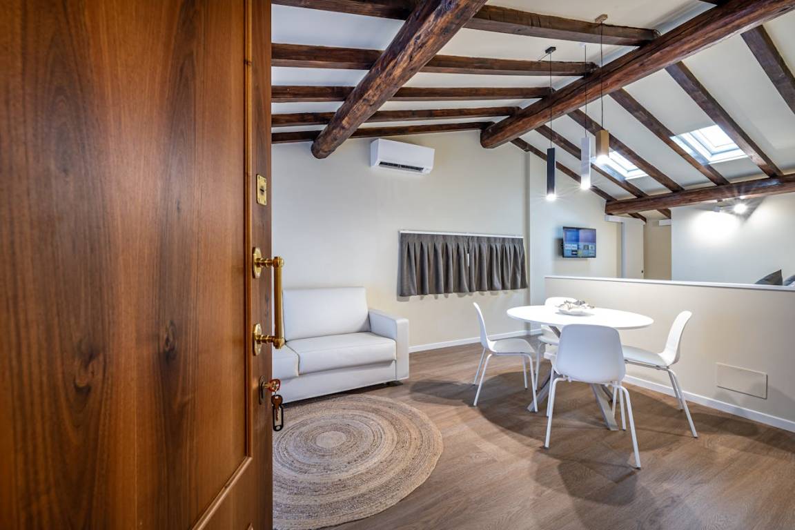 40 M² Apartamento ∙ 2 Huéspedes - Prato