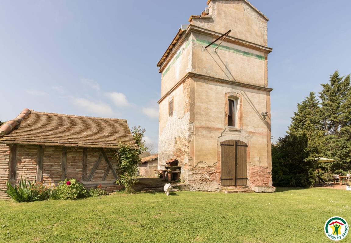 130 M² Gîte ∙ 1 Chambre ∙ 4 Personnes - Haute-Garonne
