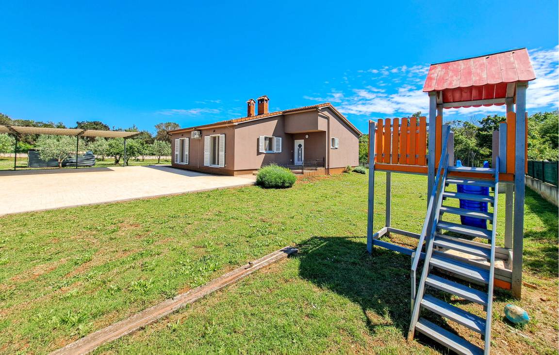170 M² Casa ∙ 4 Habitaciones ∙ 6 Huéspedes - Pula
