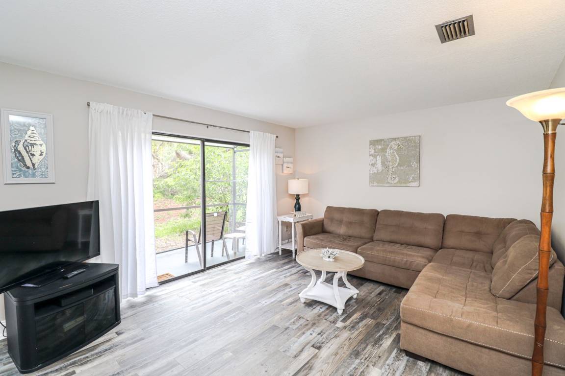 Condo ∙ 2 Bedrooms ∙ 5 Guests - St. Augustine Beach, FL