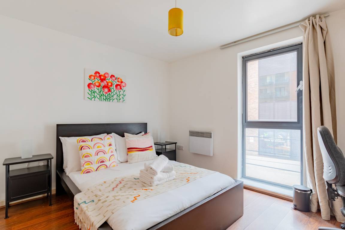 95 M² Apartment ∙ 3 Bedrooms ∙ 6 Guests - London