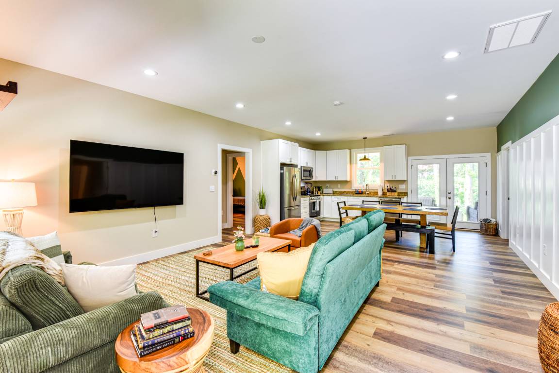 122 M² House ∙ 3 Bedrooms ∙ 8 Guests - Lake Hartwell