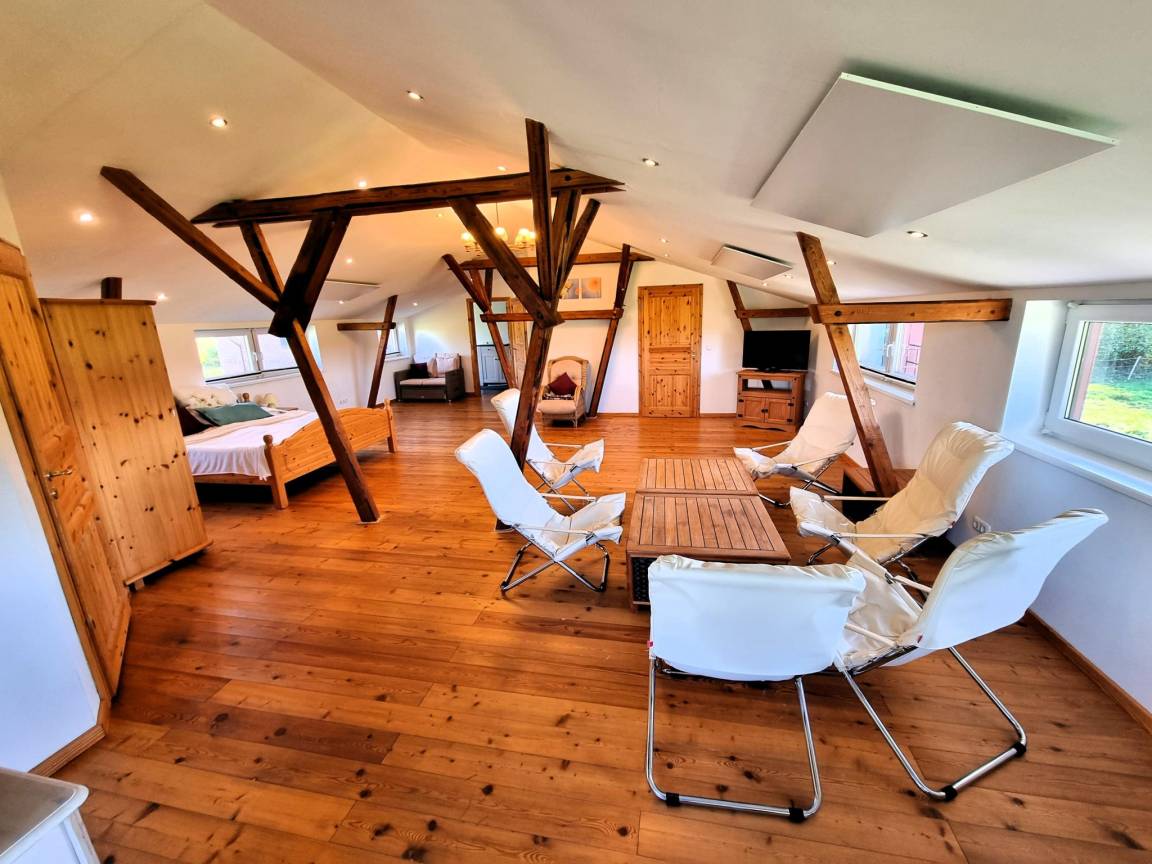 105 M² Ferienwohnung ∙ 2 Schlafzimmer ∙ 6 Gäste - Hasselberg