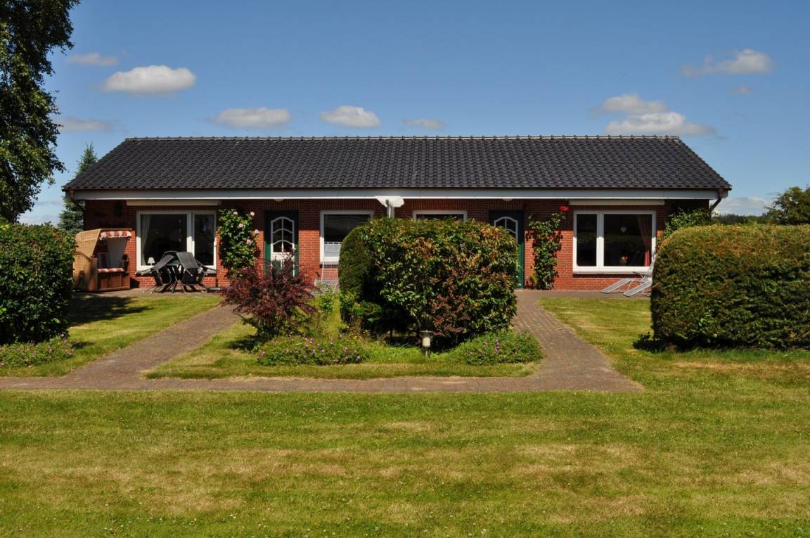65 M² Ferienhaus ∙ 2 Schlafzimmer ∙ 4 Gäste - Nieblum