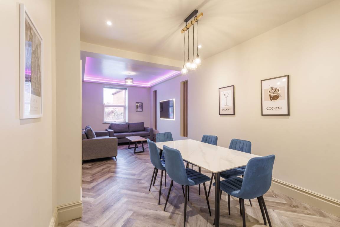 Huoneisto ∙ 3 Makuuhuonetta ∙ 6 Vierasta - York