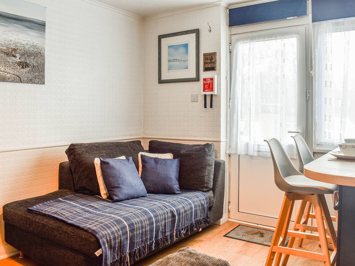 Cottage ∙ 2 Bedrooms ∙ 4 Guests - Fareham