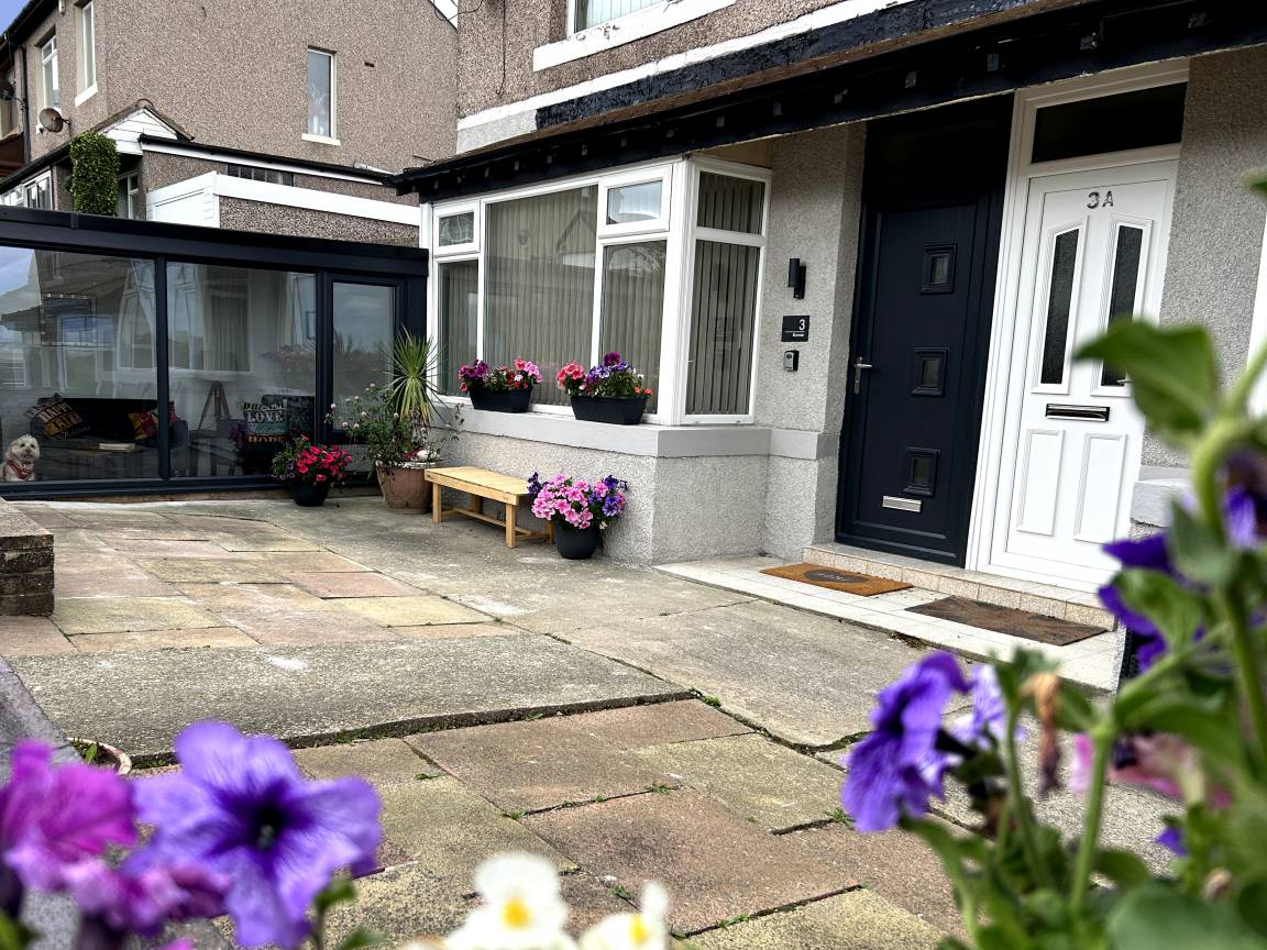 Cottage ∙ 2 Bedrooms ∙ 4 Guests - Morecambe