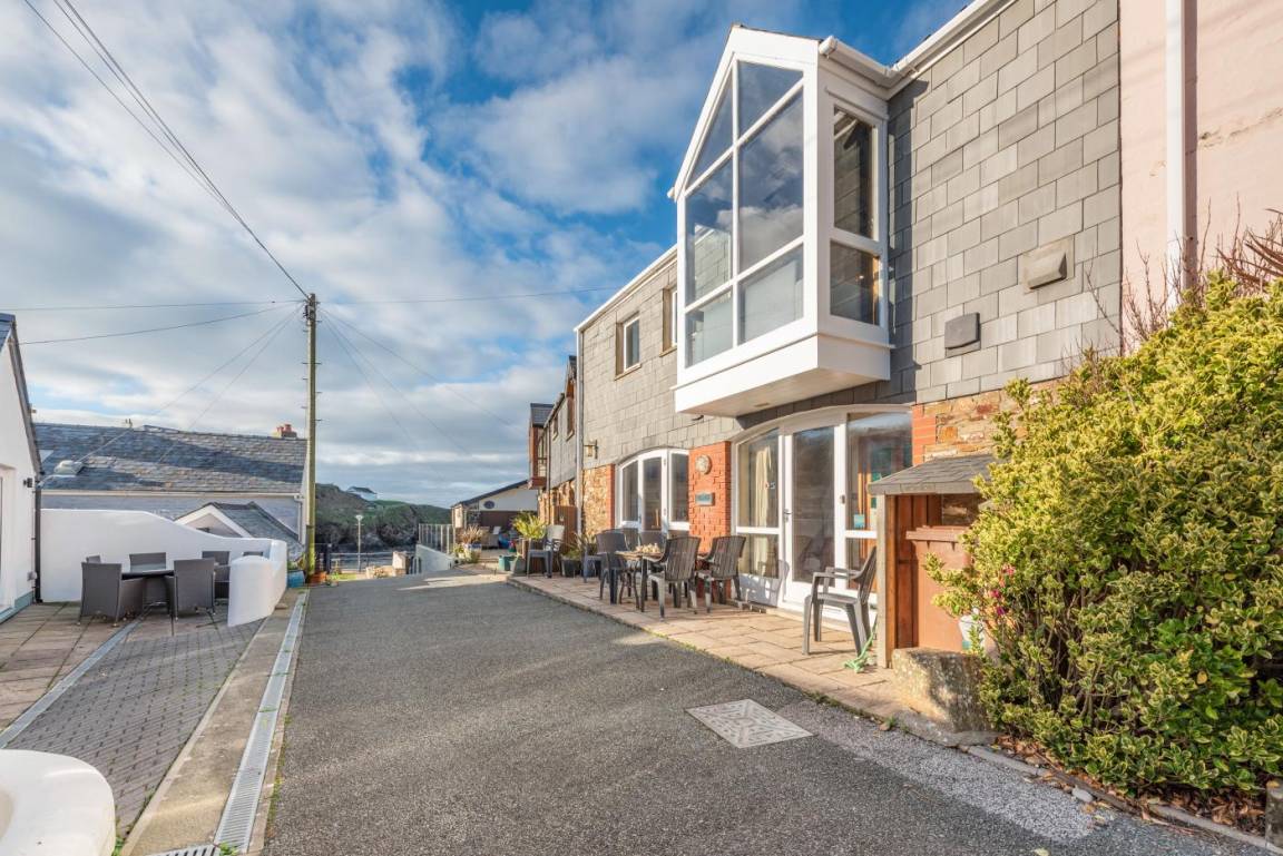 Cottage ∙ 3 Bedrooms ∙ 5 Guests - Little Haven