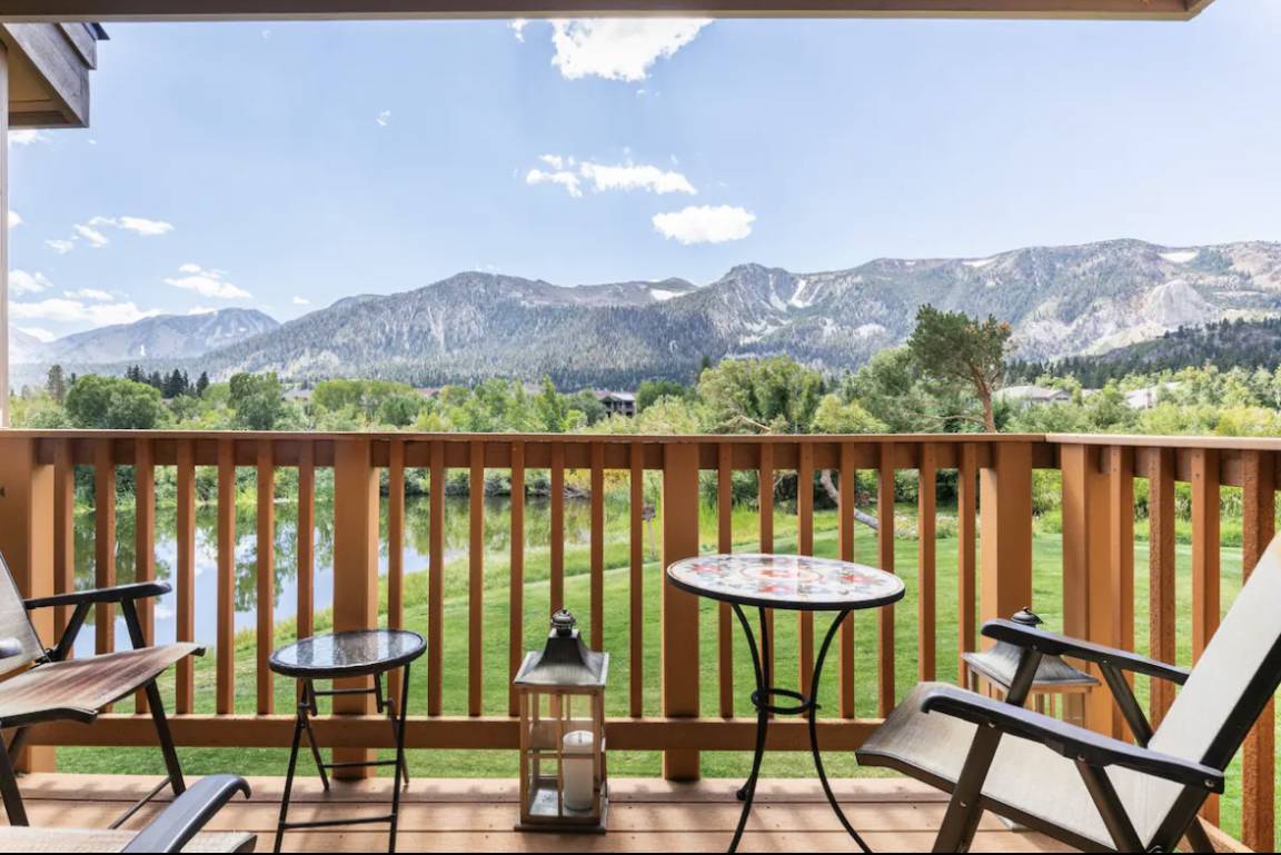 140 M² Villa ∙ 3 Bedrooms ∙ 8 Guests - Mammoth Lakes, CA