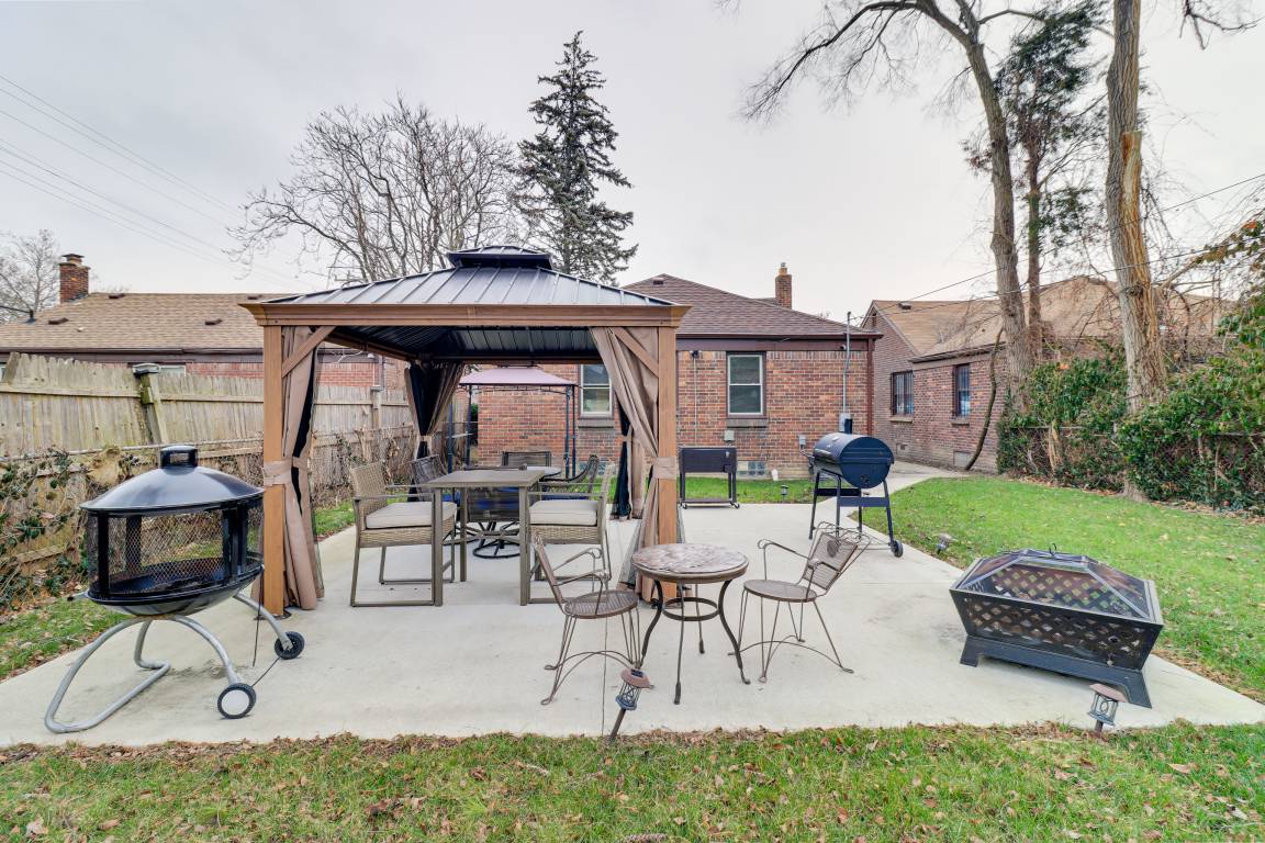97 M² Dom ∙ 2 Sypialnie ∙ 4 Gości - Detroit