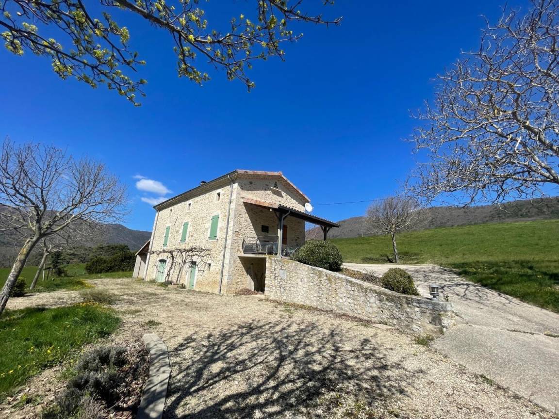 130 M² Gîte ∙ 2 Bedrooms ∙ 4 Guests - Crest