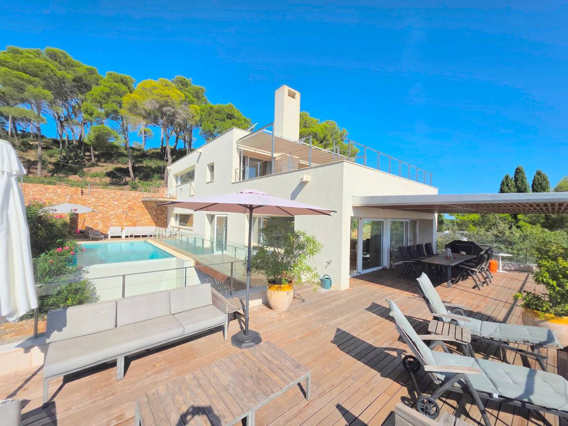 390 M² Villa ∙ 7 Chambres ∙ 14 Personnes - Begur