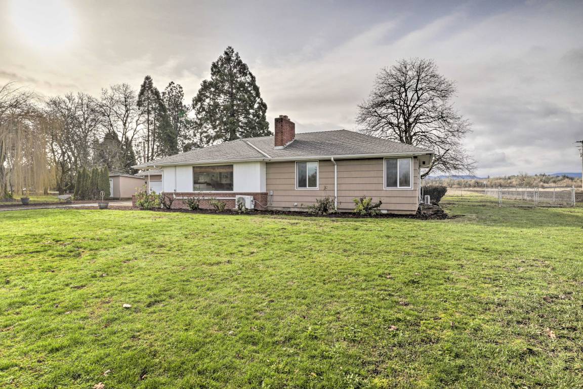 222 M² House ∙ 3 Bedrooms ∙ 6 Guests - Albany, OR