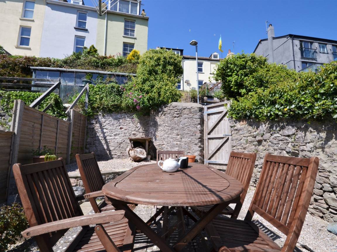 Cottage ∙ 3 Bedrooms ∙ 6 Guests - Brixham