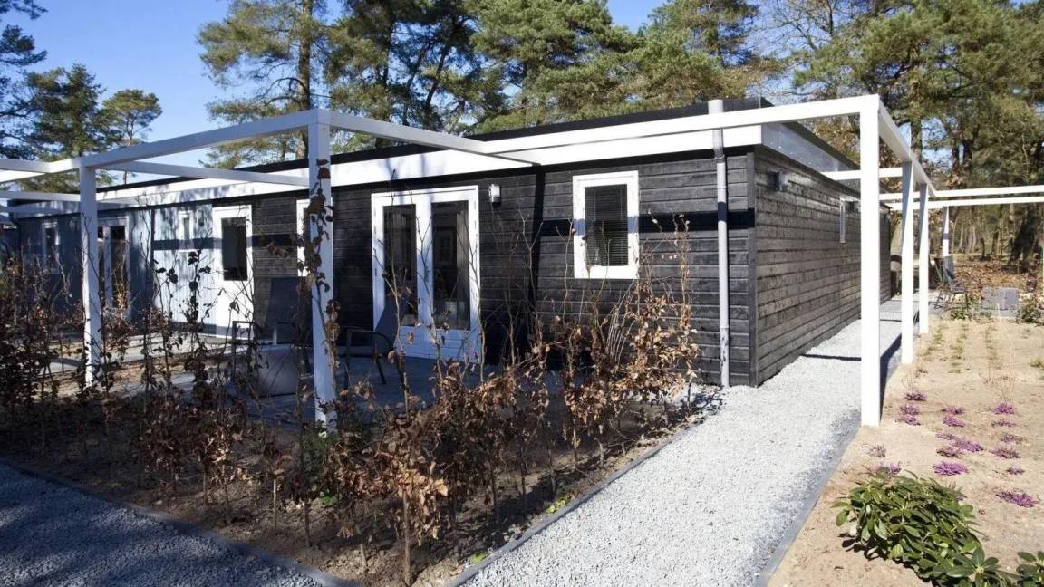 Bungalow ∙ 5 Bedrooms ∙ 10 Guests - Ede